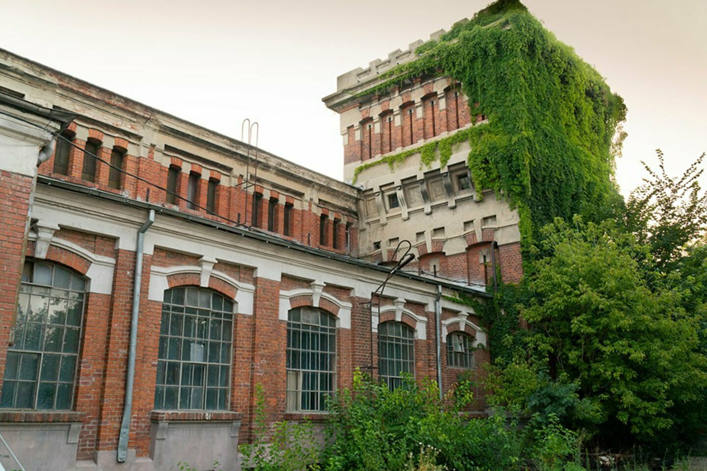 Uzina electrică Filaret • Zile și Nopți
