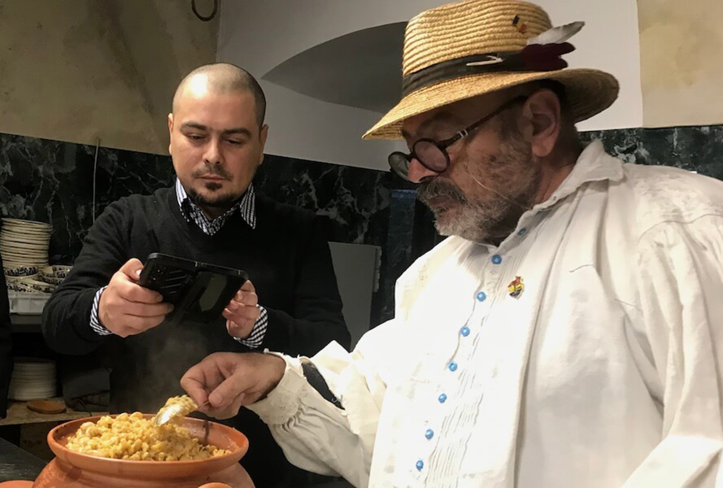 Bucurie în vremea tiparului • Artă & Cultură • Zile și Nopți
