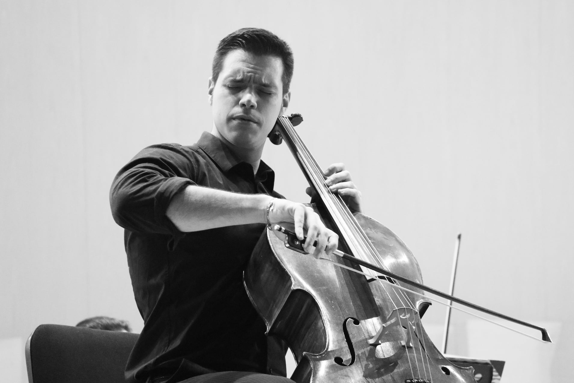 Concert cu două simfonii, joi seară la Filarmonica Brașov • Artă ...