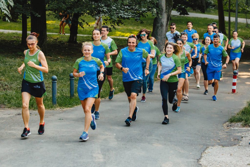 Sesiuni gratuite de alergare, toată vara în Sub Arini • Sport • Zile și ...