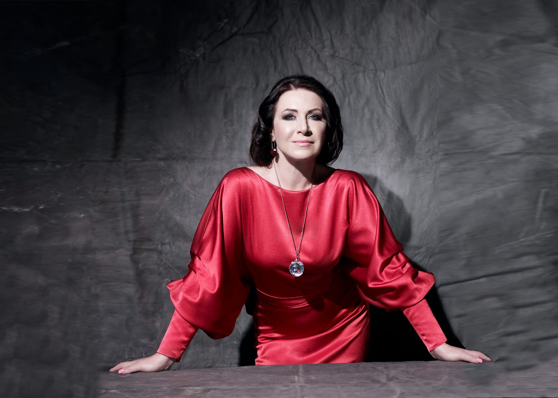 Celebra soprană română de talie internațională CELLIA COSTEA, invitată ...