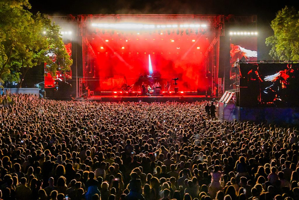 FESTIVAL | Summer Well, distracție pe vibe Indie • Festival • Zile și Nopți