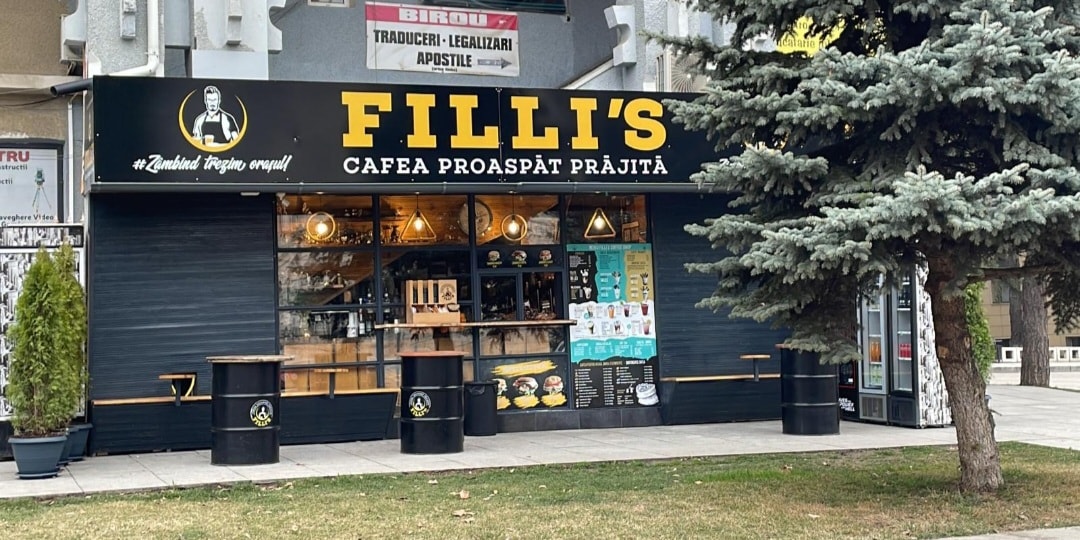 Filli's Coffee Shop • Zile și Nopți