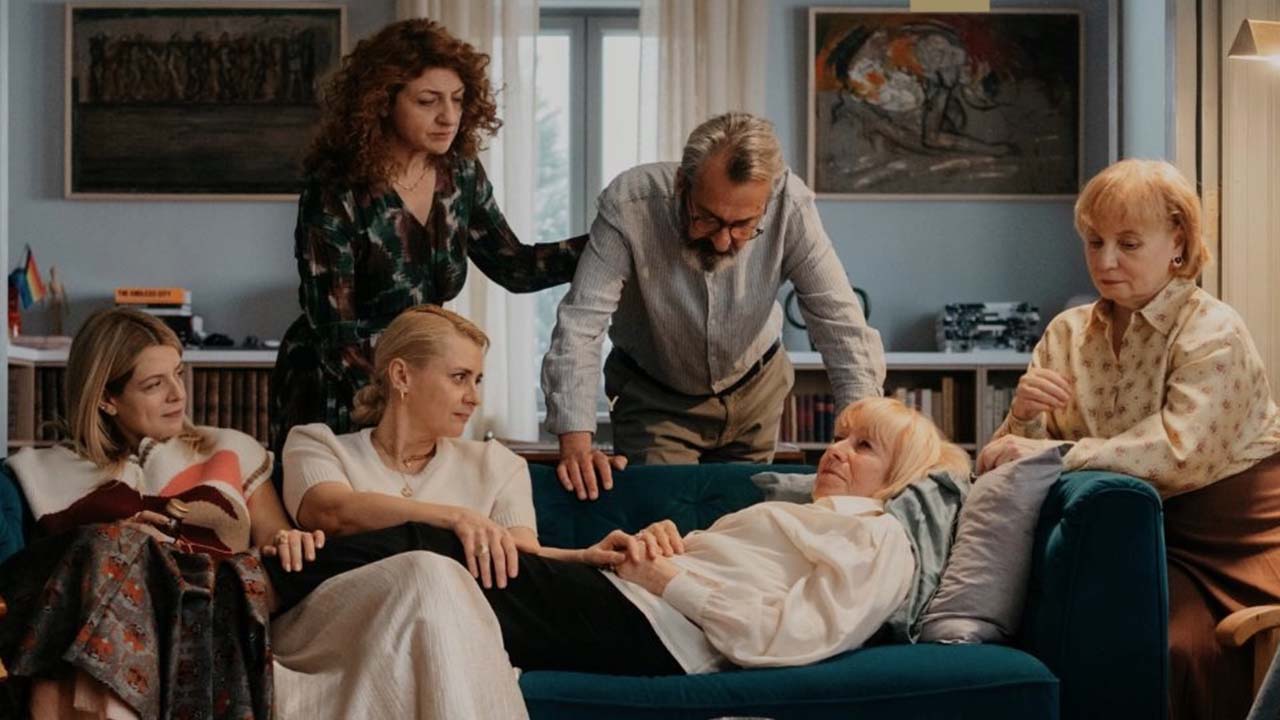 „Y”, filmul regizat de Maria Popistașu și Alex Baciu, în competiția ...