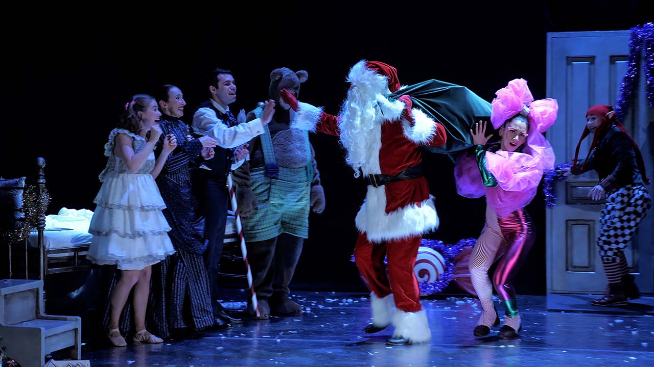 Maya și Elfie - o poveste de Crăciun revine la Teatrul Stela Popescu ...